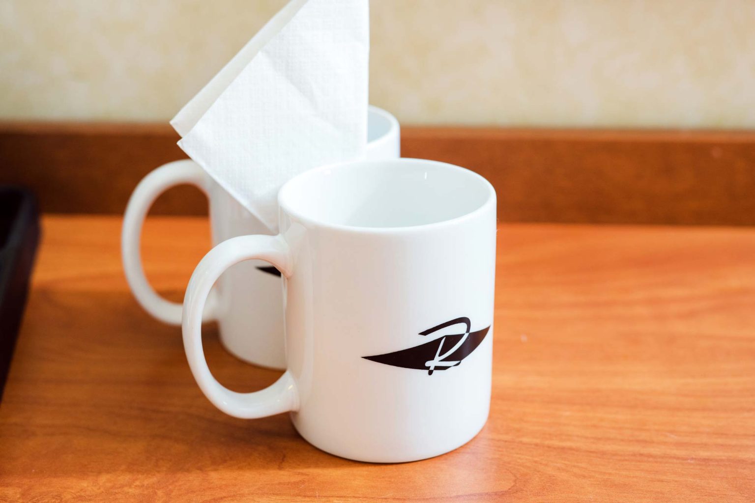 about rosslyn – Rosslyn Inn & Suites